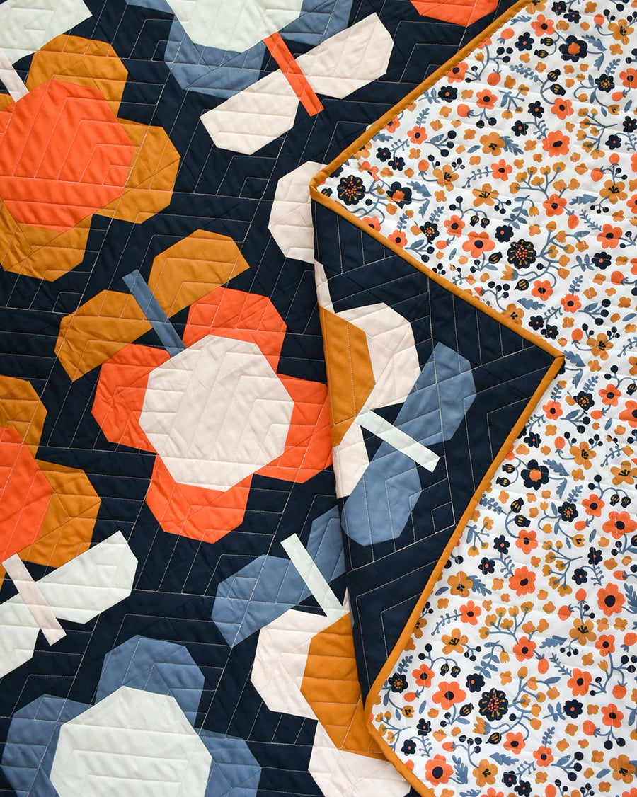 Folk Blooms quilt pattern – The Common Thread